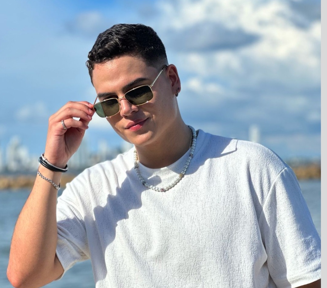 ¿Cuánto cobra Miguel Bueno por un concierto? Esto es lo que reveló el cantante - RastreandoFamosos